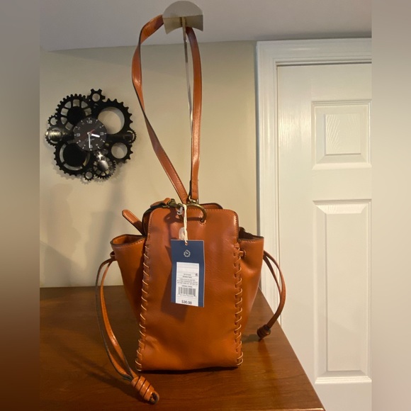 Universal Thread | Bags | Nwt Universal Thread Vegan Leather Brown ...